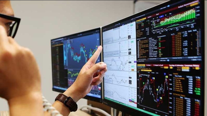 10 Cara Sukses Trading Saham Harian Bagi Trader Pemula | Uspace.id