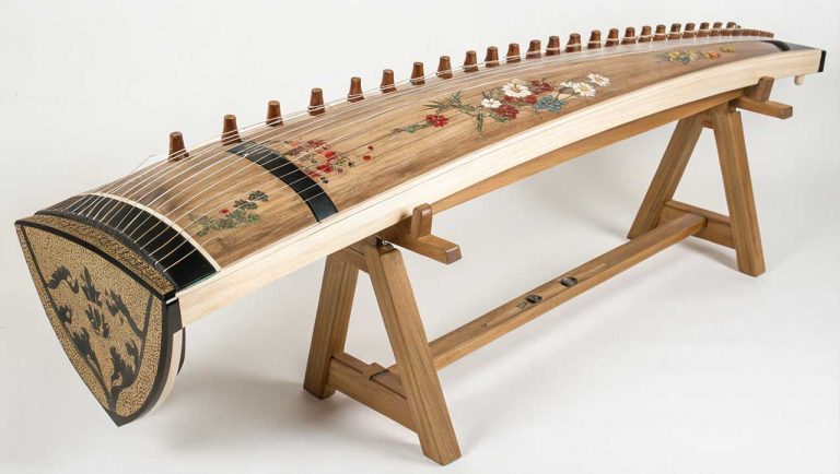 Mengenal Koto: Alat Musik Kordofon Tradisional Dari Jepang | Uspace.id